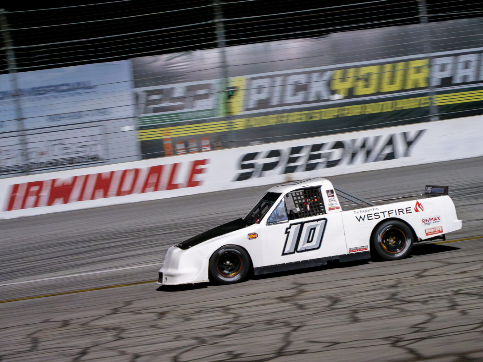 NASCAR Night Featuring Motorhome Mayhem! Fan Guide – Irwindale Speedway